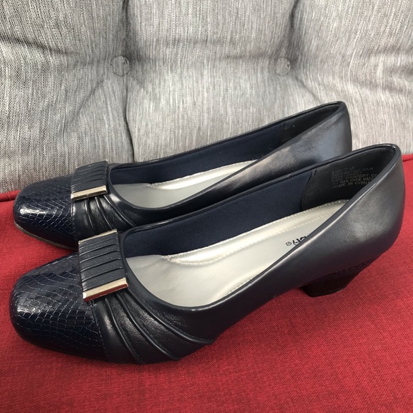 Marbella | Shoes | Marbella Navy Silver Pump Shoes 7 | Poshmark